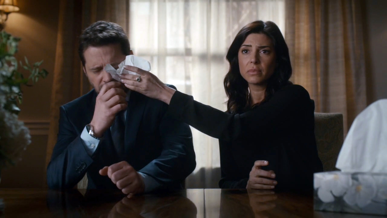 Free full episodes of Private Eyes on GlobalTV.com | Cast photos ...