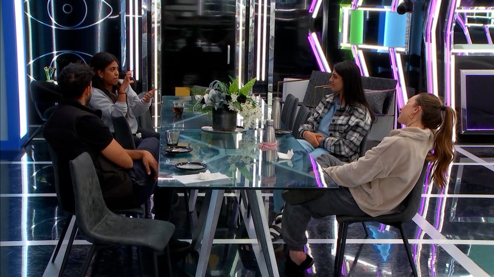 Watch Big Brother Canada Online | Stream Season 10 Full Episodes Free ...