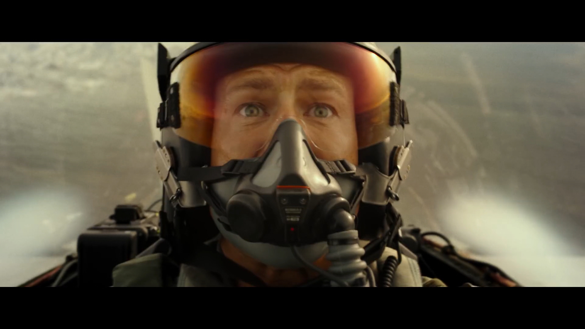 Tom Cruise Takes Us Inside His Special Pilot Training School For "Top ...